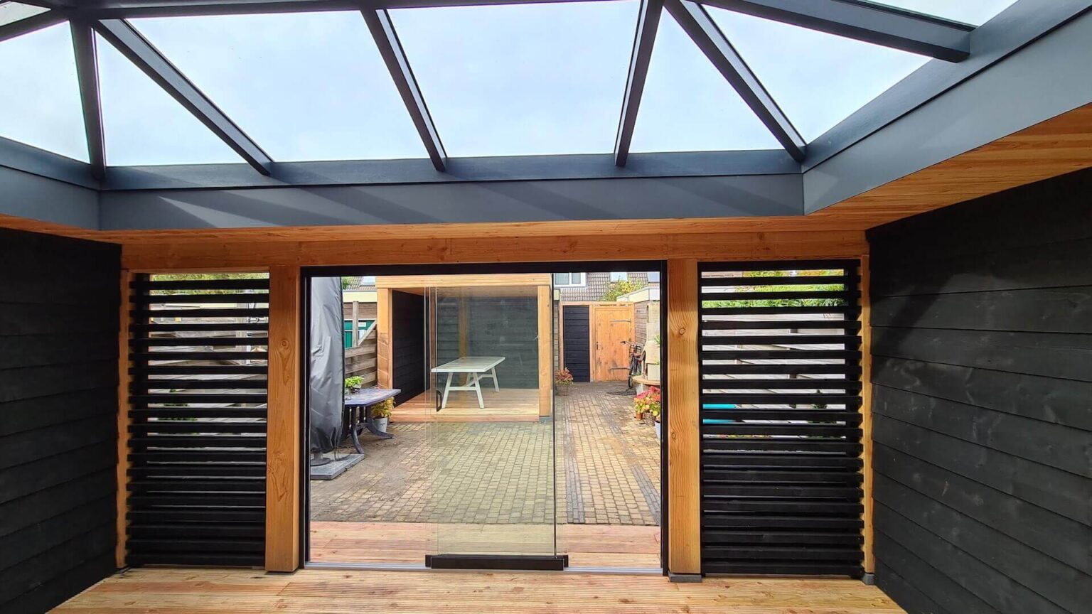 Douglas overkapping met glas | Maatwerk | Pre Wood Outdoor
